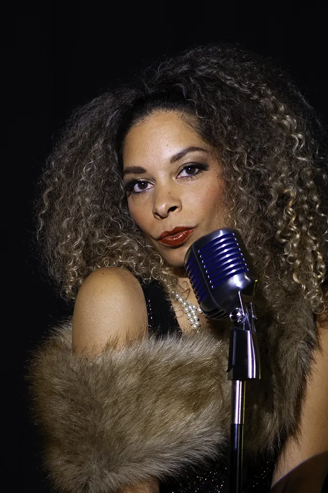 Vintage Soul, Rock & Pop von Nia Francesca - Live Gesang